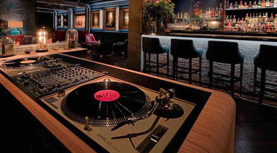 6 of London’s coolest cocktail bars that only the locals know about ...