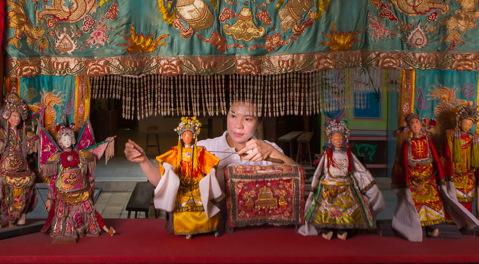 The fading artform of Teochew Puppet Opera - SilverKris